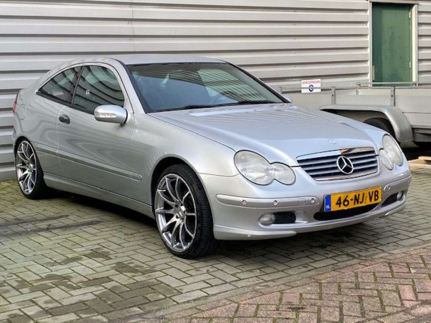 Mercedes-Benz C180 Benzine 21-10-2003 Grijs